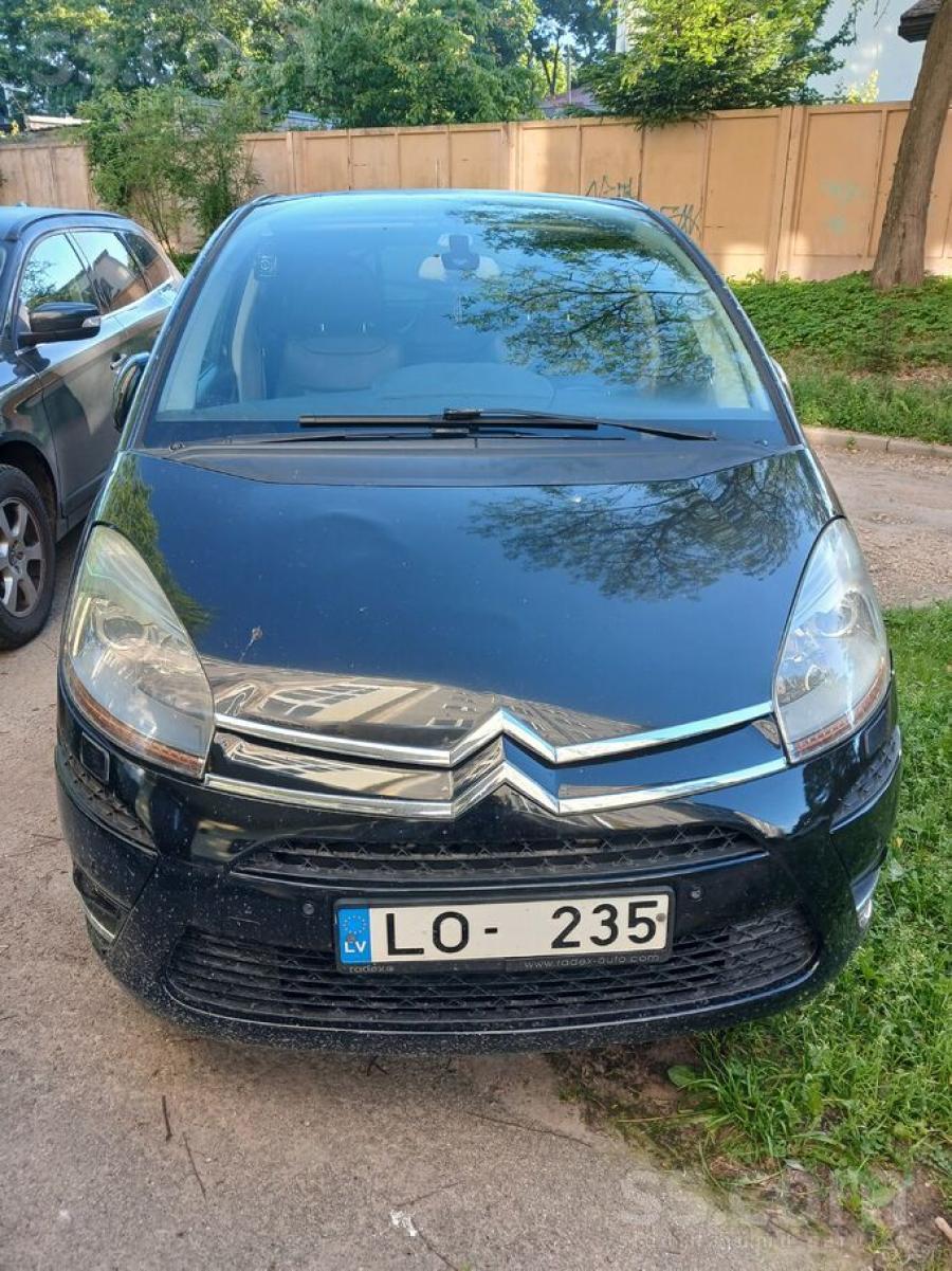 Melns Citroen c4-picasso 2010 Rīga, ar dzinēja tilpumu 2.00 L un nobraukumu 345 tūkst. km par 1400 €, foto 1 vietnē AUTOMOTO.COM.LV
