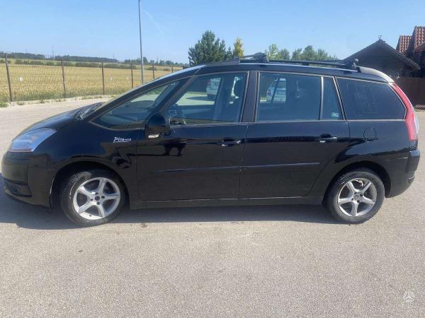 Melns Citroen c4-picasso 2010 Šauļi, ar dzinēja tilpumu 1.60 L un nobraukumu 285 tūkst. km par 1350 €, foto 2 vietnē AUTOMOTO.COM.LV