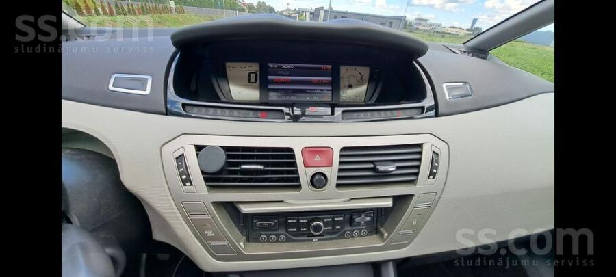 Melns Citroen c4-picasso 2010 Rīga, ar dzinēja tilpumu 2.00 L un nobraukumu 0 tūkst. km par 3450 €, foto 12 vietnē AUTOMOTO.COM.LV