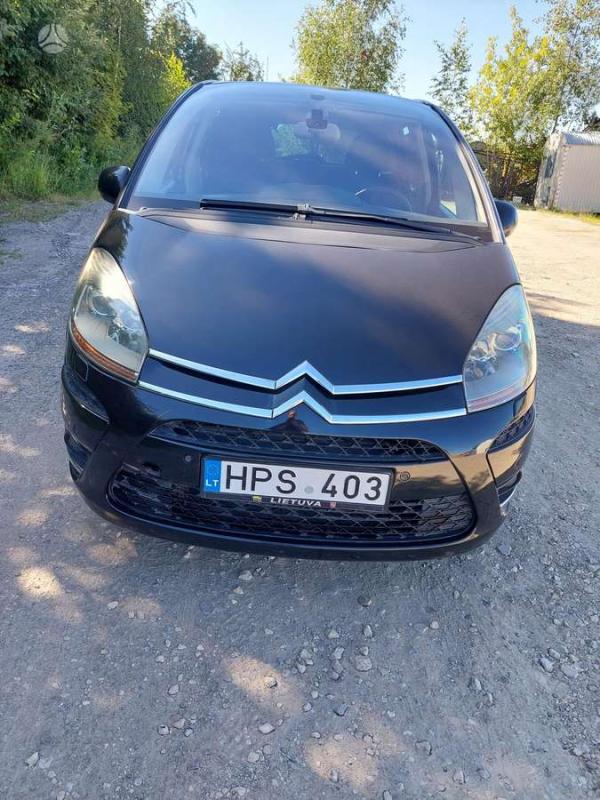 Черный Ситроен С4 Пикассо 2010 в Вильнюс, объемом двигателя 1.56 л и пробегом 265 тыс. км за 1500 €, фото 2 на AUTOMOTO.COM.LV