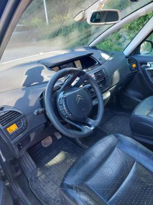 Black Citroen c4-picasso 2010 in Vilnius, with an engine capacity of 1.56 L and mileage of 265 thousand km for 1500 €, photo 6 on AUTOMOTO.COM.LV