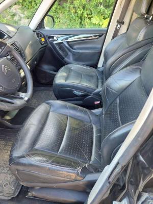 Black Citroen c4-picasso 2010 in Vilnius, with an engine capacity of 1.56 L and mileage of 265 thousand km for 1500 €, photo 8 on AUTOMOTO.COM.LV