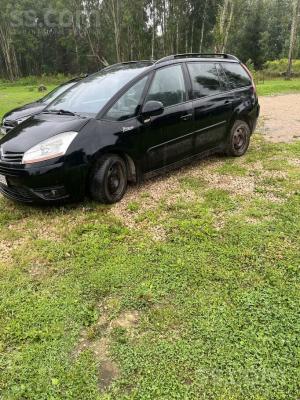 Melns Citroen c4-picasso 2010 Rīga, ar dzinēja tilpumu 1.60 L un nobraukumu 320 tūkst. km par 1250 €, foto  vietnē AUTOMOTO.COM.LV