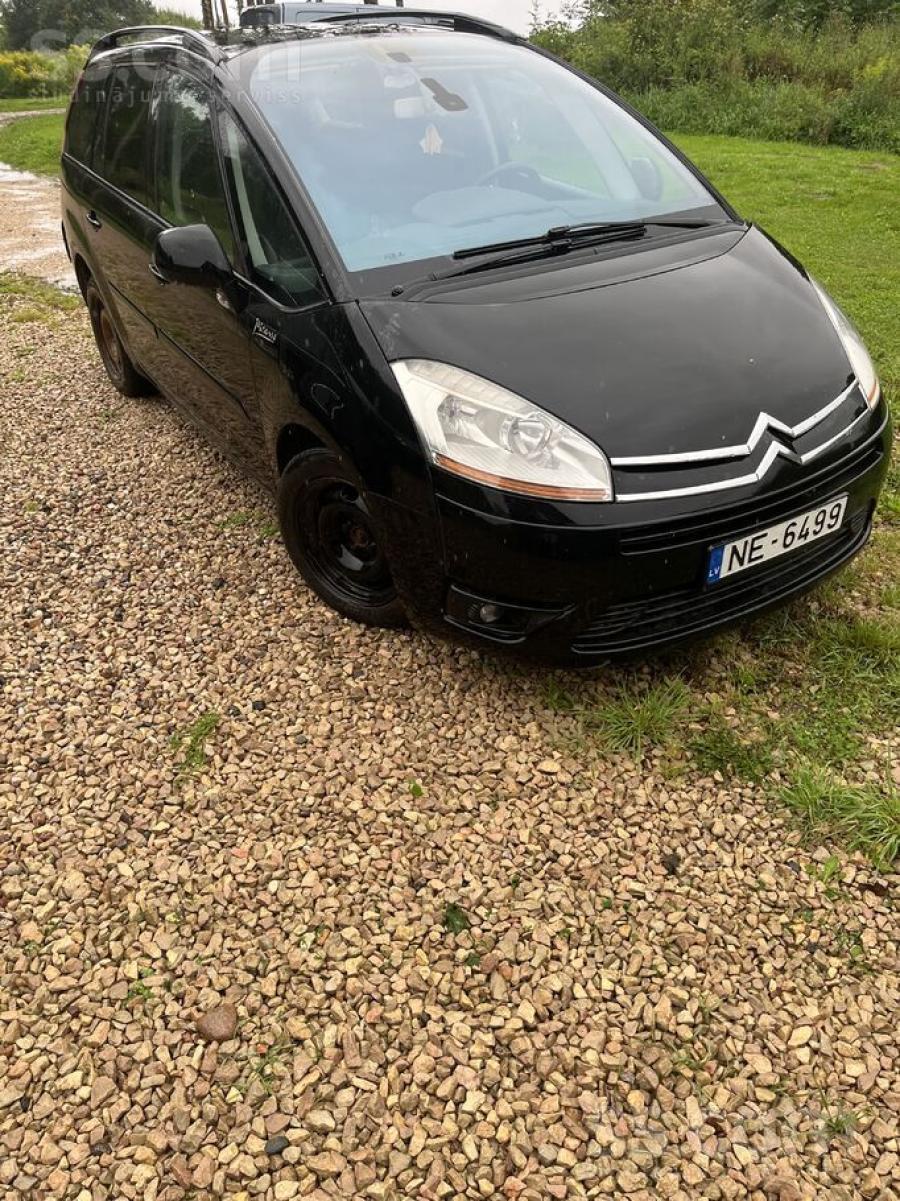 Melns Citroen c4-picasso 2010 Rīga, ar dzinēja tilpumu 1.60 L un nobraukumu 320 tūkst. km par 1250 €, foto 4 vietnē AUTOMOTO.COM.LV