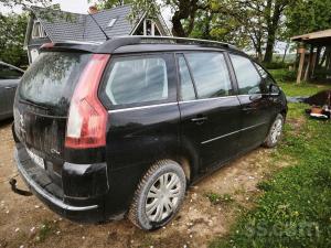 Black Citroen c4-picasso 2011 in Valmiera, with an engine capacity of 1.60 L and mileage of 251 thousand km for 1300 €, photo 5 on AUTOMOTO.COM.LV