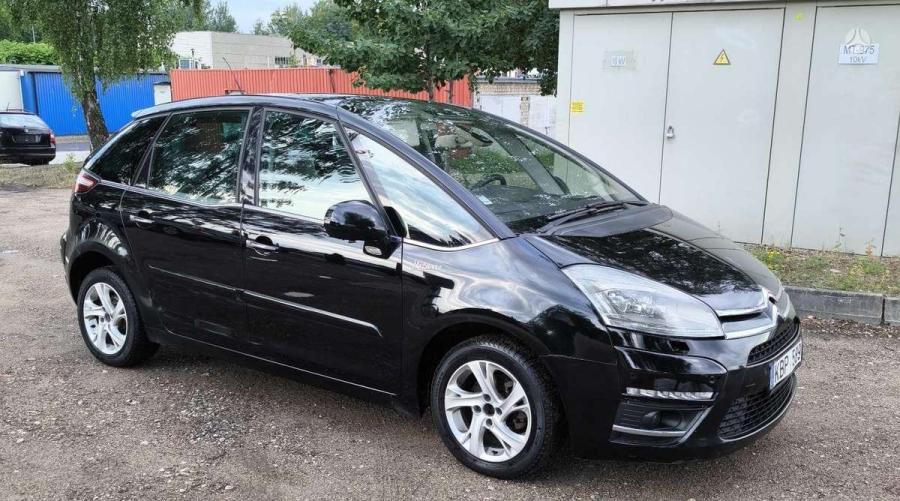 Black Citroen c4-picasso 2011 in Kaunas, with an engine capacity of 1.56 L and mileage of 312 thousand km for 1980 €, photo 5 on AUTOMOTO.COM.LV
