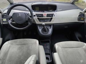 Black Citroen c4-picasso 2011 in Kaunas, with an engine capacity of 1.56 L and mileage of 312 thousand km for 1980 €, photo 13 on AUTOMOTO.COM.LV