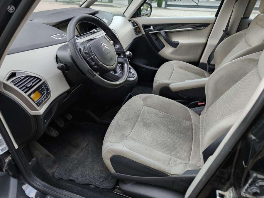 Black Citroen c4-picasso 2011 in Kaunas, with an engine capacity of 1.56 L and mileage of 312 thousand km for 1980 €, photo 14 on AUTOMOTO.COM.LV