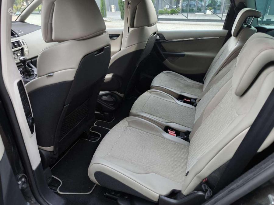 Black Citroen c4-picasso 2011 in Kaunas, with an engine capacity of 1.56 L and mileage of 312 thousand km for 1980 €, photo 15 on AUTOMOTO.COM.LV