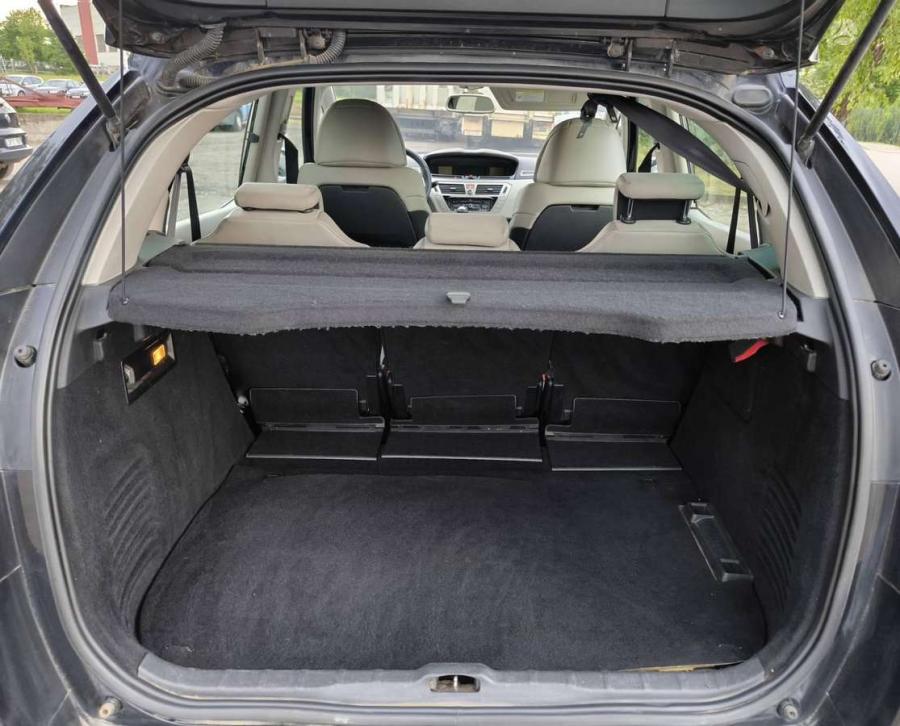 Black Citroen c4-picasso 2011 in Kaunas, with an engine capacity of 1.56 L and mileage of 312 thousand km for 1980 €, photo 17 on AUTOMOTO.COM.LV