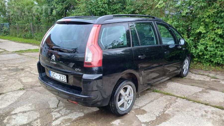 Black Citroen c4-picasso 2012 in Cesis, with an engine capacity of 1.60 L and mileage of 289 thousand km for 3900 €, photo 6 on AUTOMOTO.COM.LV