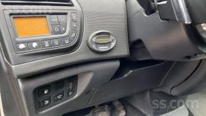 Black Citroen c4-picasso 2012 in Cesis, with an engine capacity of 1.60 L and mileage of 289 thousand km for 3900 €, photo 13 on AUTOMOTO.COM.LV