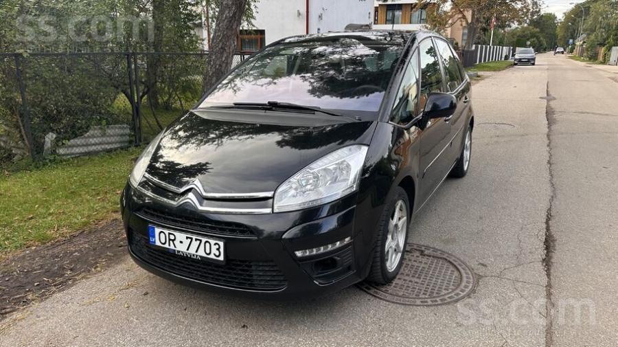 Melns Citroen c4-picasso 2012 Jūrmala, ar dzinēja tilpumu 1.60 L un nobraukumu 499 tūkst. km par 2200 €, foto 3 vietnē AUTOMOTO.COM.LV