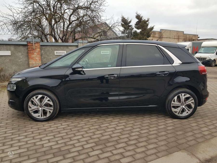 Melns Citroen c4-picasso 2013 Šauļi, ar dzinēja tilpumu 1.56 L un nobraukumu 197 tūkst. km par 5150 €, foto 7 vietnē AUTOMOTO.COM.LV
