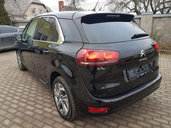 Melns Citroen c4-picasso 2013 Šauļi, ar dzinēja tilpumu 1.56 L un nobraukumu 197 tūkst. km par 5150 €, foto 8 vietnē AUTOMOTO.COM.LV