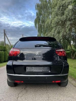 Black Citroen c4-picasso 2013 in Alytus, with an engine capacity of 1.60 L and mileage of 200 thousand km for 2699 €, photo 10 on AUTOMOTO.COM.LV