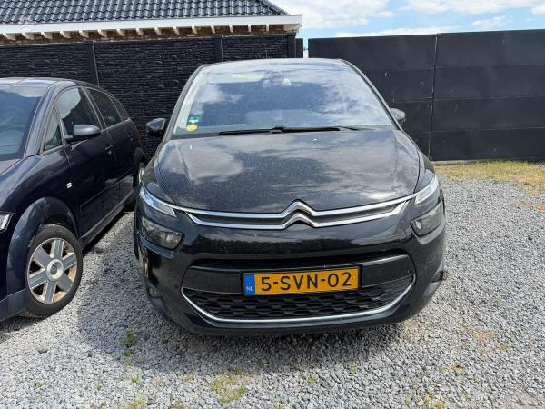 Melns Citroen c4-picasso 2013 Kauņa, ar dzinēja tilpumu 1.60 L un nobraukumu 280 tūkst. km par 4700 €, foto 5 vietnē AUTOMOTO.COM.LV