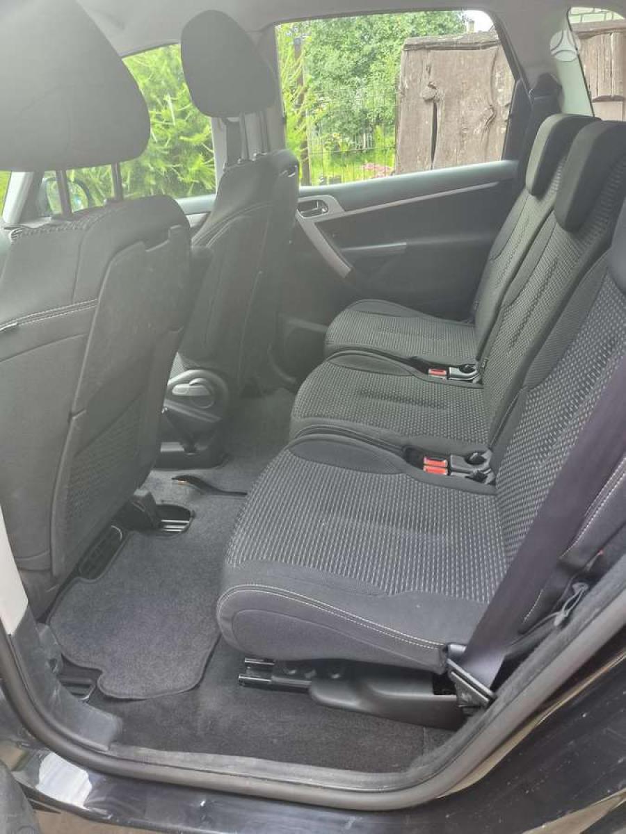 Black Citroen c4-picasso 2013 in Ariogala, with an engine capacity of 1.60 L and mileage of 288 thousand km for 2400 €, photo 3 on AUTOMOTO.COM.LV