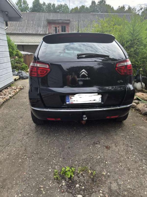 Black Citroen c4-picasso 2013 in Ariogala, with an engine capacity of 1.60 L and mileage of 288 thousand km for 2400 €, photo 4 on AUTOMOTO.COM.LV