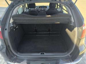 Melns Citroen c4-picasso 2013 Tauragė, ar dzinēja tilpumu 1.56 L un nobraukumu 222 tūkst. km par 3200 €, foto 7 vietnē AUTOMOTO.COM.LV