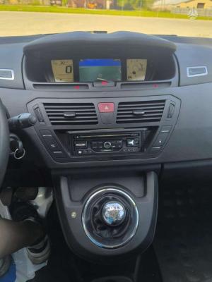 Melns Citroen c4-picasso 2013 Tauragė, ar dzinēja tilpumu 1.56 L un nobraukumu 222 tūkst. km par 3200 €, foto 12 vietnē AUTOMOTO.COM.LV