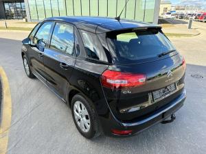 Black Citroen c4-picasso 2014 in Siauliai, with an engine capacity of 1.60 L and mileage of 303 thousand km for 4450 €, photo 6 on AUTOMOTO.COM.LV
