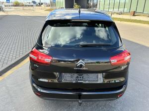 Black Citroen c4-picasso 2014 in Siauliai, with an engine capacity of 1.60 L and mileage of 303 thousand km for 4450 €, photo 7 on AUTOMOTO.COM.LV