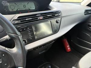 Black Citroen c4-picasso 2014 in Siauliai, with an engine capacity of 1.60 L and mileage of 303 thousand km for 4450 €, photo 11 on AUTOMOTO.COM.LV
