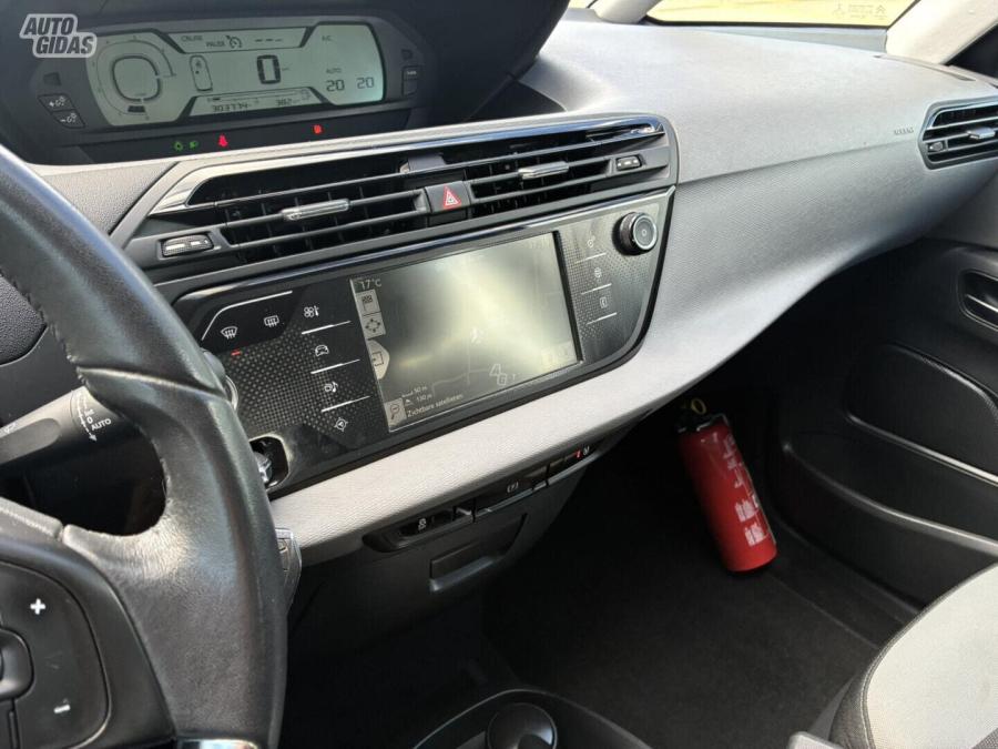 Black Citroen c4-picasso 2014 in Siauliai, with an engine capacity of 1.60 L and mileage of 303 thousand km for 4450 €, photo 11 on AUTOMOTO.COM.LV