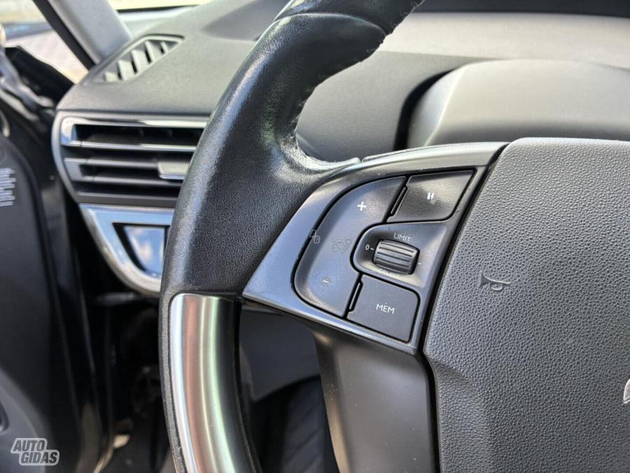 Black Citroen c4-picasso 2014 in Siauliai, with an engine capacity of 1.60 L and mileage of 303 thousand km for 4450 €, photo 15 on AUTOMOTO.COM.LV