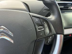 Black Citroen c4-picasso 2014 in Siauliai, with an engine capacity of 1.60 L and mileage of 303 thousand km for 4450 €, photo 17 on AUTOMOTO.COM.LV
