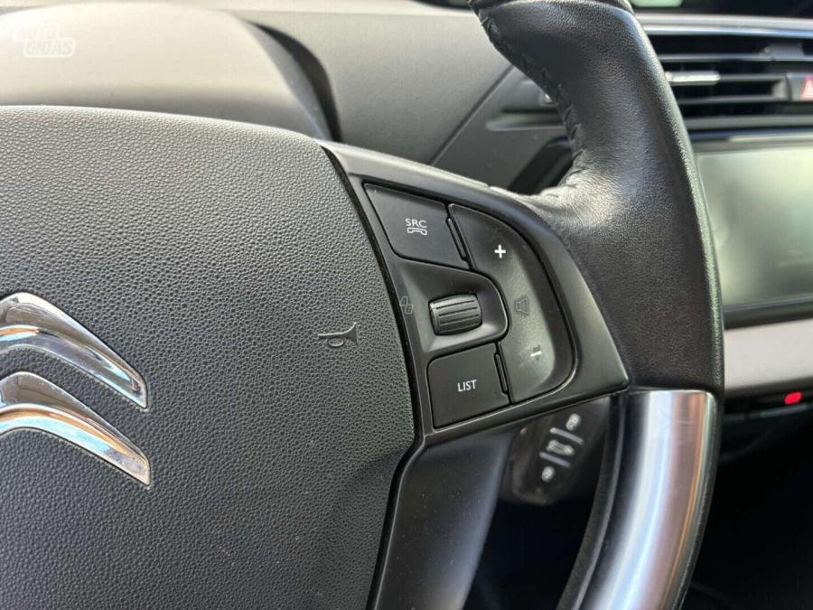 Black Citroen c4-picasso 2014 in Siauliai, with an engine capacity of 1.60 L and mileage of 303 thousand km for 4450 €, photo 17 on AUTOMOTO.COM.LV