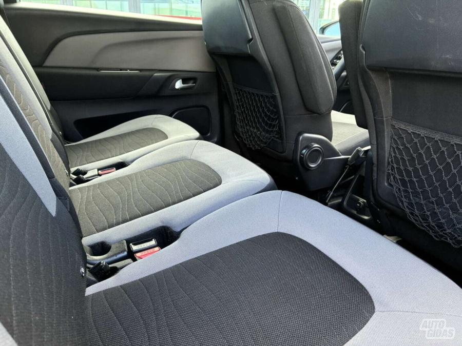 Black Citroen c4-picasso 2014 in Siauliai, with an engine capacity of 1.60 L and mileage of 303 thousand km for 4450 €, photo 18 on AUTOMOTO.COM.LV