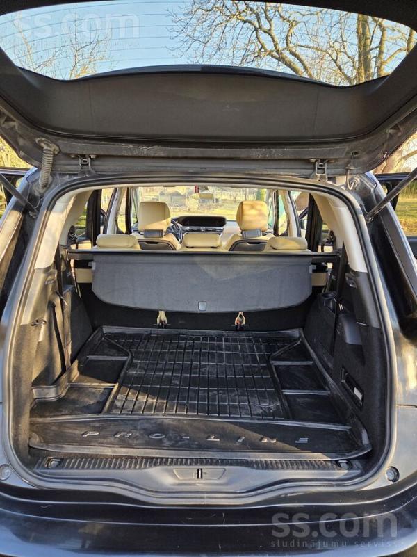 Melns Citroen c4-picasso 2014 Rīga, ar dzinēja tilpumu 1.60 L un nobraukumu 331 tūkst. km par 3999 €, foto 5 vietnē AUTOMOTO.COM.LV