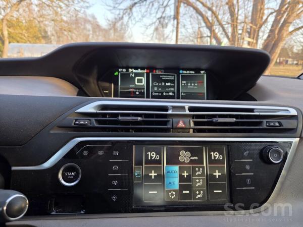 Melns Citroen c4-picasso 2014 Rīga, ar dzinēja tilpumu 1.60 L un nobraukumu 329 tūkst. km par 3999 €, foto 3 vietnē AUTOMOTO.COM.LV