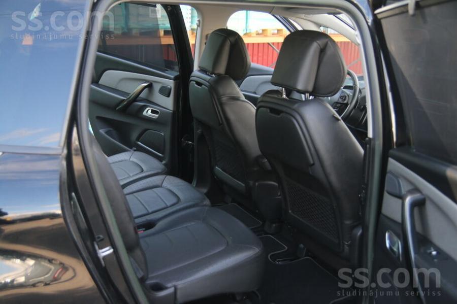 Melns Citroen c4-picasso 2014 Rīga, ar dzinēja tilpumu 2.00 L un nobraukumu 0 tūkst. km par 6490 €, foto 19 vietnē AUTOMOTO.COM.LV