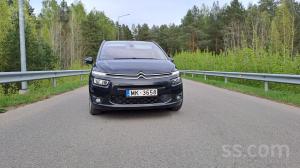 Черный Ситроен С4 Пикассо 2014 в Даугавпилс, объемом двигателя 1.60 л и пробегом 330 тыс. км за 5750 €, фото  на AUTOMOTO.COM.LV