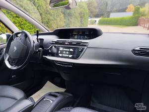 Melns Citroen c4-picasso 2014 Anykščiai, ar dzinēja tilpumu 2.00 L un nobraukumu 160 tūkst. km par 7999 €, foto 7 vietnē AUTOMOTO.COM.LV