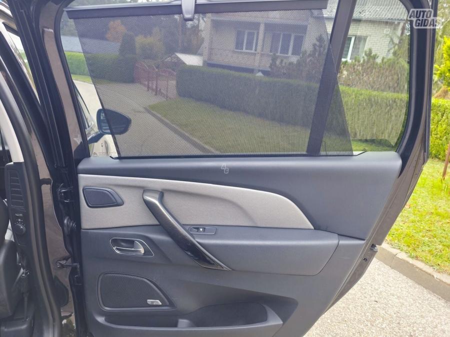 Melns Citroen c4-picasso 2014 Anykščiai, ar dzinēja tilpumu 2.00 L un nobraukumu 160 tūkst. km par 7999 €, foto 15 vietnē AUTOMOTO.COM.LV