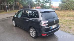Melns Citroen c4-picasso 2014 Daugavpils, ar dzinēja tilpumu 2.00 L un nobraukumu 288 tūkst. km par 6800 €, foto 3 vietnē AUTOMOTO.COM.LV