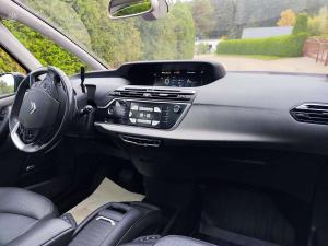 Melns Citroen c4-picasso 2014 Anykščiai, ar dzinēja tilpumu 2.00 L un nobraukumu 160 tūkst. km par 7999 €, foto 7 vietnē AUTOMOTO.COM.LV
