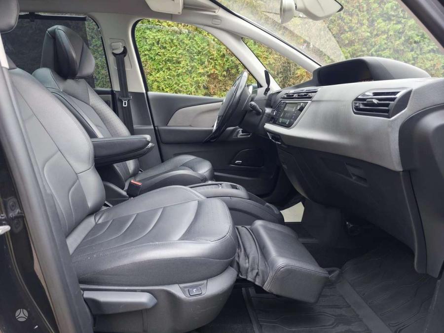 Melns Citroen c4-picasso 2014 Anykščiai, ar dzinēja tilpumu 2.00 L un nobraukumu 160 tūkst. km par 7999 €, foto 9 vietnē AUTOMOTO.COM.LV