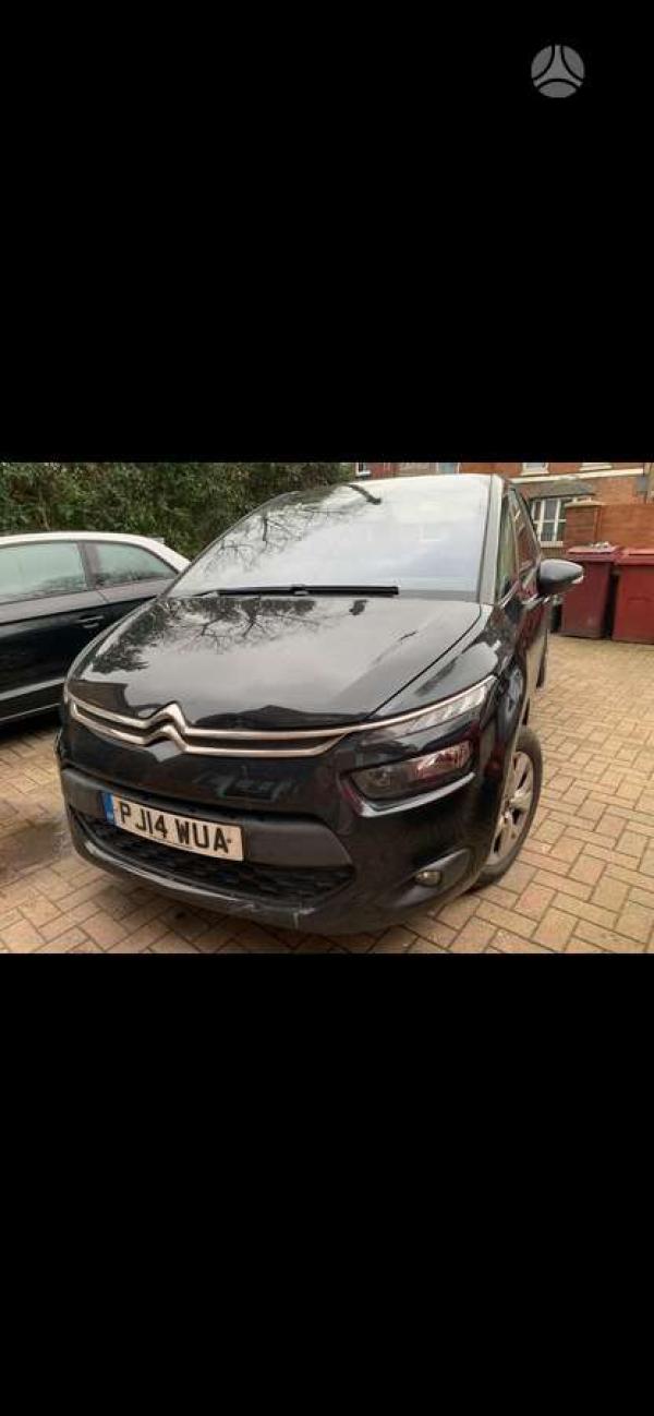 Melns Citroen c4-picasso 2014 Kauņa, ar dzinēja tilpumu 1.56 L un nobraukumu 120 tūkst. km par 1900 €, foto 3 vietnē AUTOMOTO.COM.LV