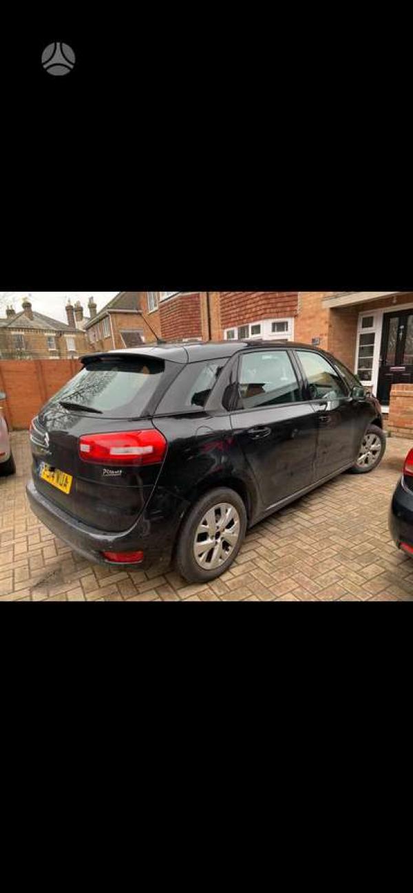 Melns Citroen c4-picasso 2014 Kauņa, ar dzinēja tilpumu 1.56 L un nobraukumu 120 tūkst. km par 1900 €, foto 4 vietnē AUTOMOTO.COM.LV