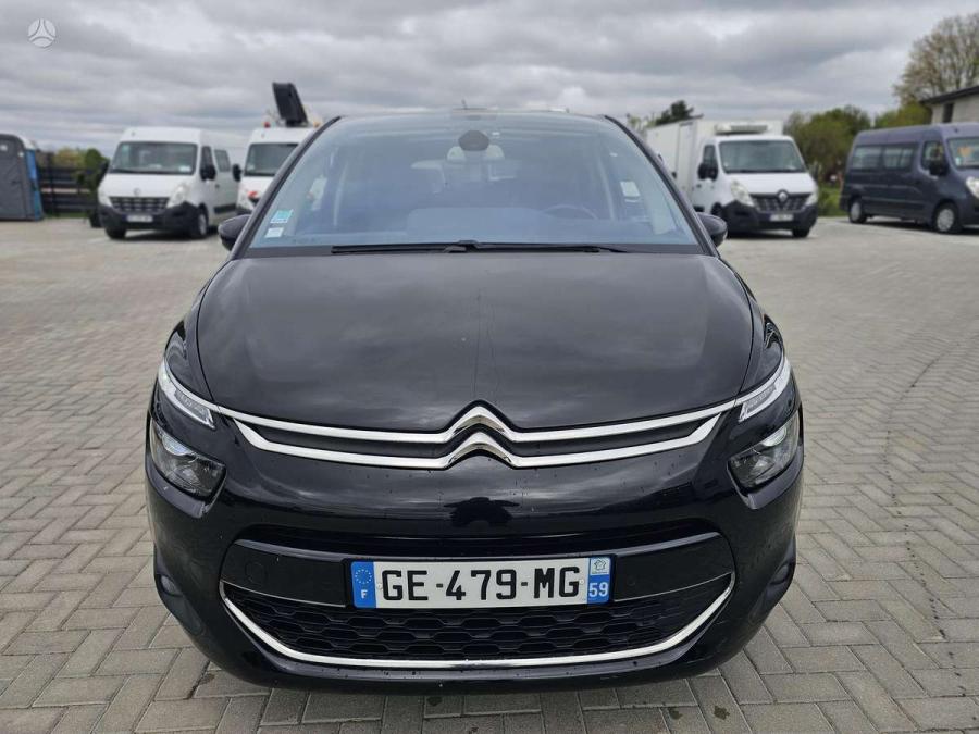 Black Citroen c4-picasso 2014 in Taurage, with an engine capacity of 1.56 L and mileage of 171 thousand km for 5200 €, photo 3 on AUTOMOTO.COM.LV