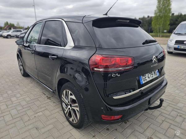 Citroen c4-picasso 2014 Tauragė vietnē Melns Citroen c4-picasso 2014 Tauragė, ar dzinēja tilpumu 1.56 L un nobraukumu 171 tūkst. km par 5200 €, foto 5 vietnē AUTOMOTO.COM.LV