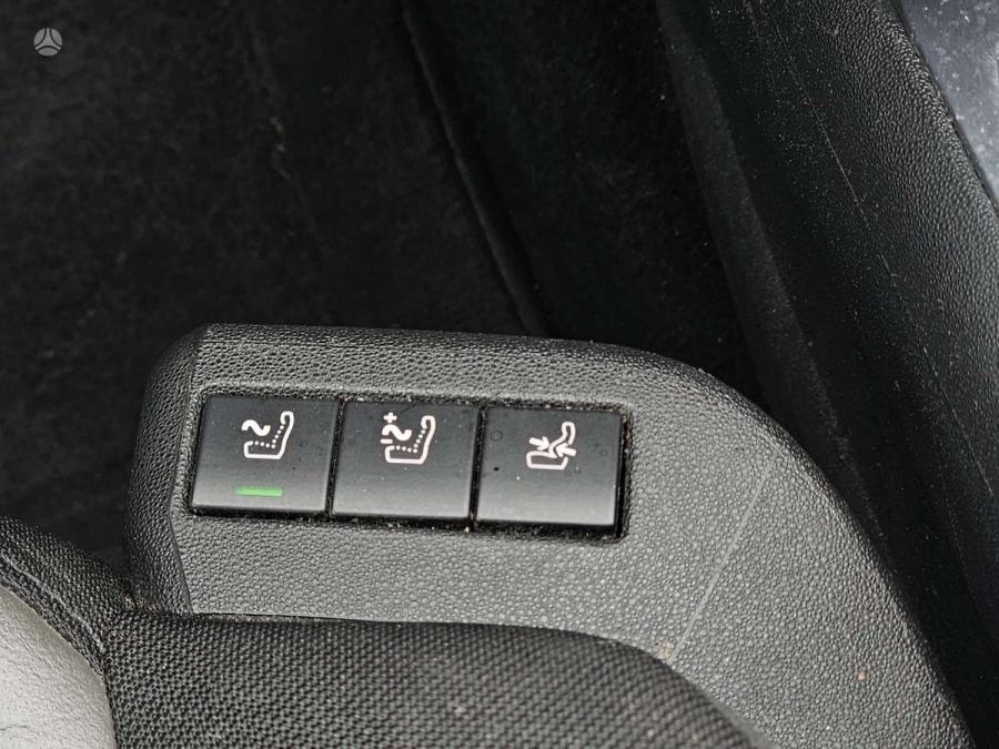 Black Citroen c4-picasso 2014 in Taurage, with an engine capacity of 1.56 L and mileage of 171 thousand km for 5200 €, photo 14 on AUTOMOTO.COM.LV
