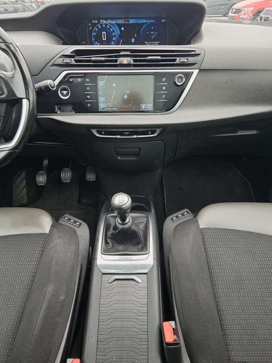 Black Citroen c4-picasso 2014 in Taurage, with an engine capacity of 1.56 L and mileage of 171 thousand km for 5200 €, photo 15 on AUTOMOTO.COM.LV