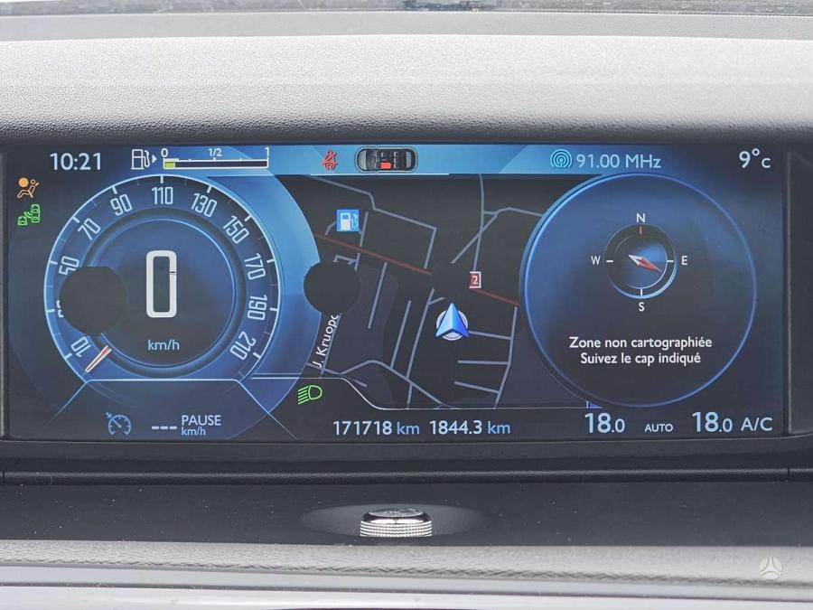 Black Citroen c4-picasso 2014 in Taurage, with an engine capacity of 1.56 L and mileage of 171 thousand km for 5200 €, photo 19 on AUTOMOTO.COM.LV