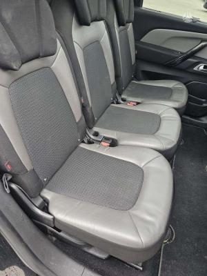 Black Citroen c4-picasso 2014 in Taurage, with an engine capacity of 1.56 L and mileage of 171 thousand km for 5200 €, photo 21 on AUTOMOTO.COM.LV